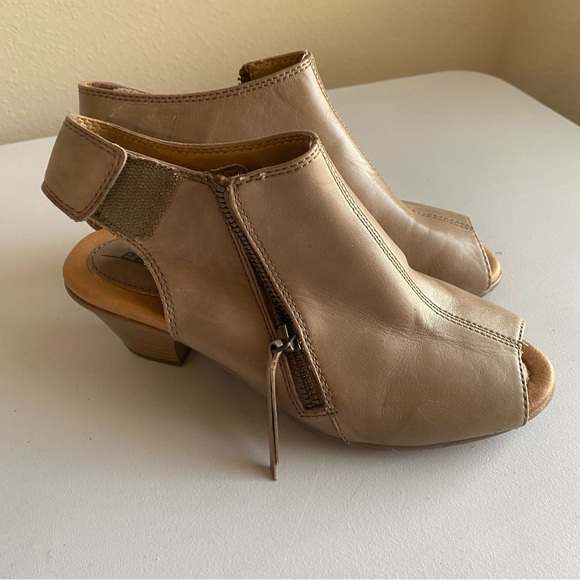 Earth | Shoes | Earth Taupe Brown Leather Kristy Peep Toe Ankle Boot ...